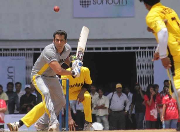 Sporty pictures of B-town stars | Filmfare.com