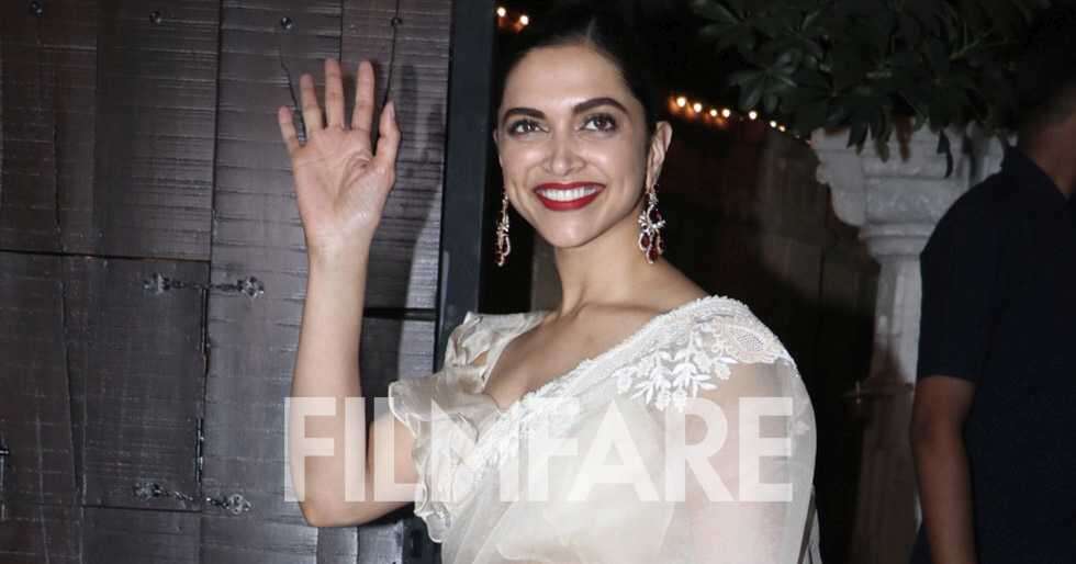 Deepika Padukone looks ready to walk the ramp in these latest Diwali ...