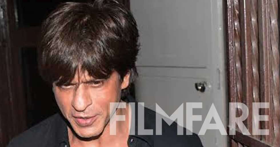 Shah Rukh Khan makes messy look so sexy in these pictures | Filmfare.com