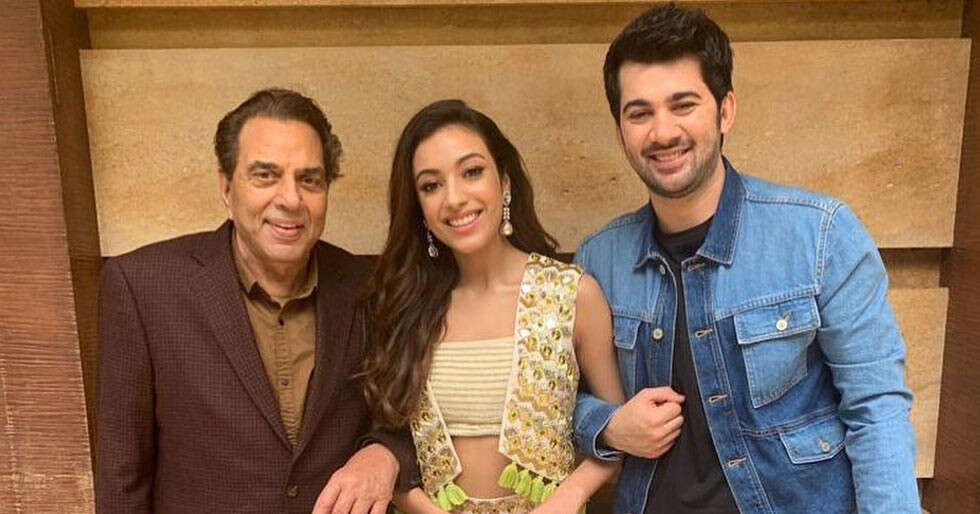 Dharmendra applauds grandson Karan Deol in his debut film Pal Pal Dil ...