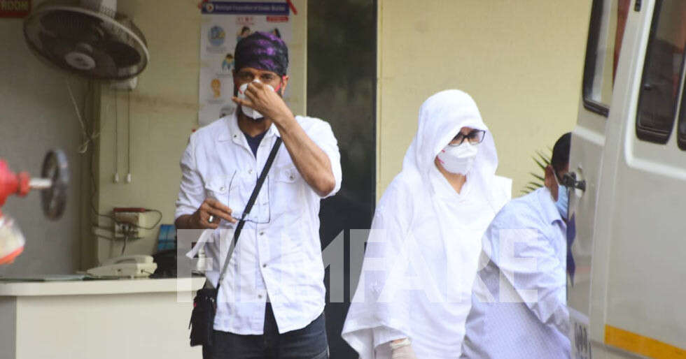 Photos: Javed Jaffrey and Naved Jaffrey spotted ahead of Jagdeep’s last ...