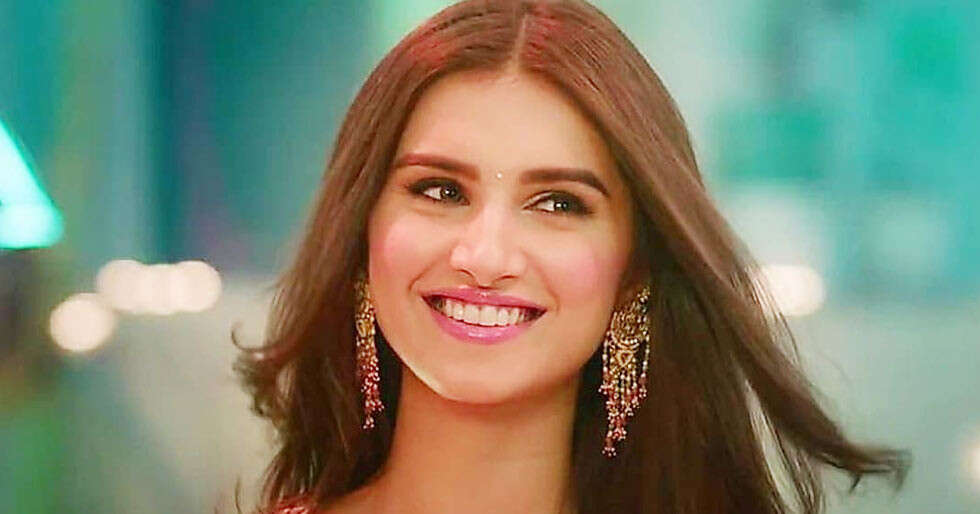 Tara Sutaria to star opposite Aditya Roy Kapur in Ek Villain’s sequel ...