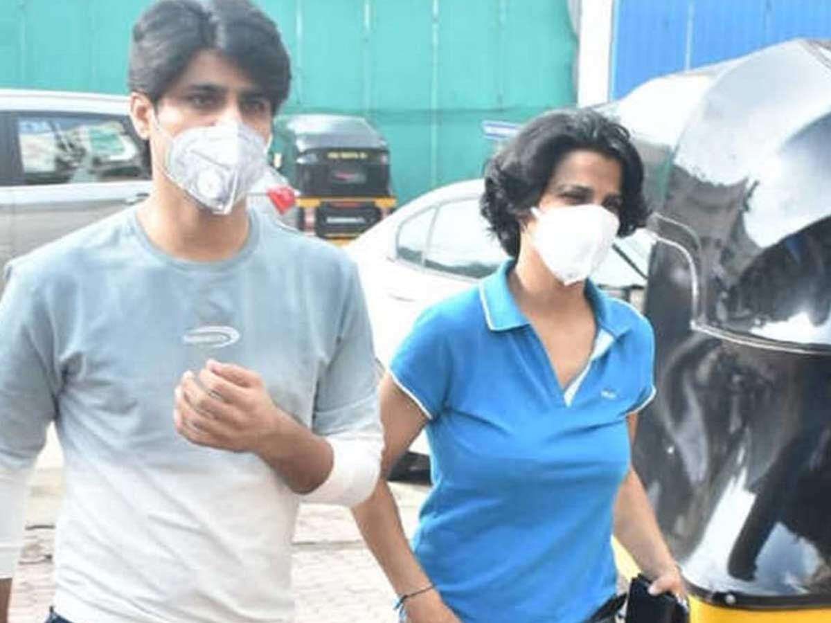 Mumbai Police files FIR against Sushant Singh Rajput’s sister and ... Mumbai Police files FIR against Sushant Singh Rajput’s sister and ...