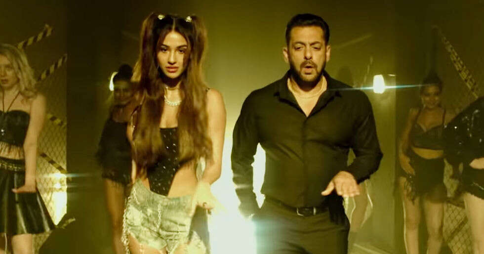 Radhe Title Track: Salman Khan, Disha Patani Dance Amidst A Shower Of ...