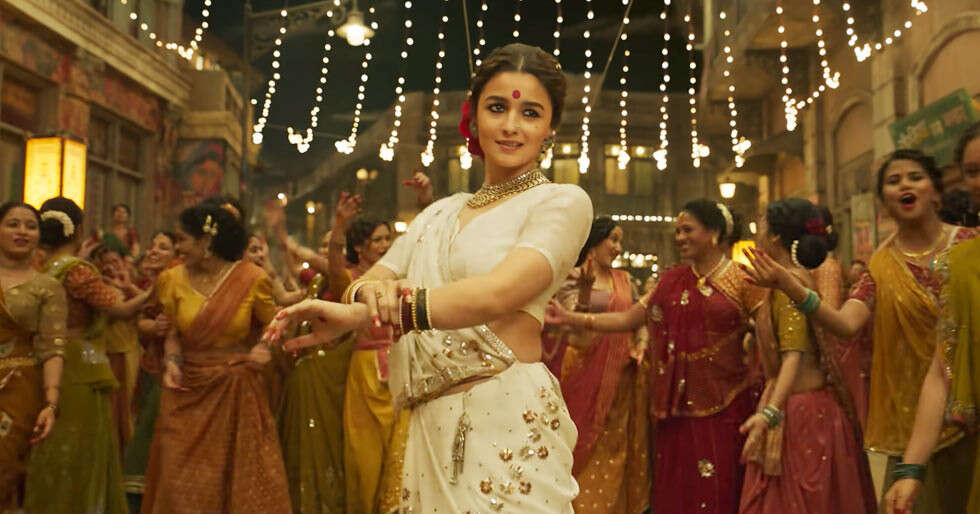 Gangubai Kathiawadi: Alia Bhatt's movie finally gets a release date ...