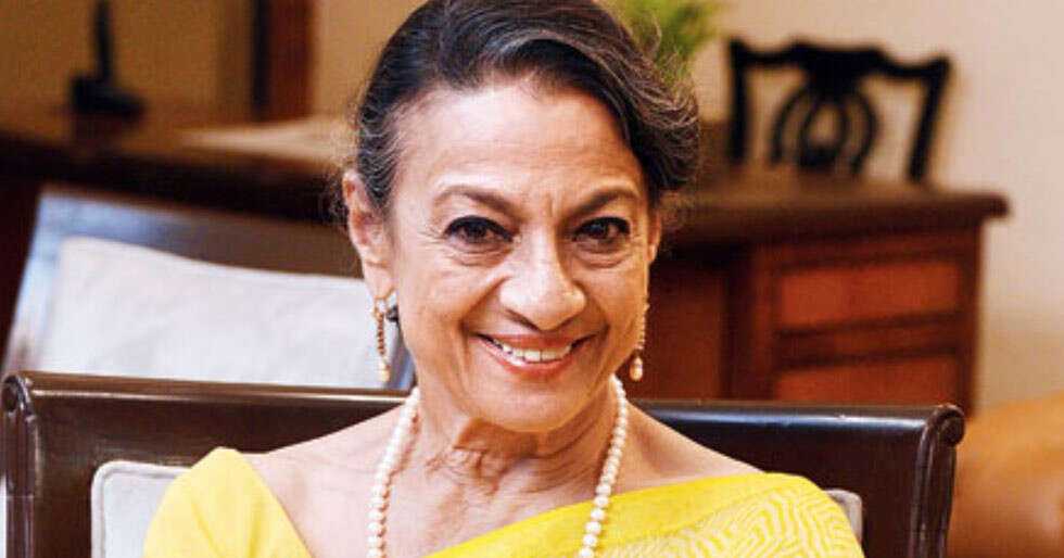 Veteran actress Tanuja discharged from the hospital after being ...