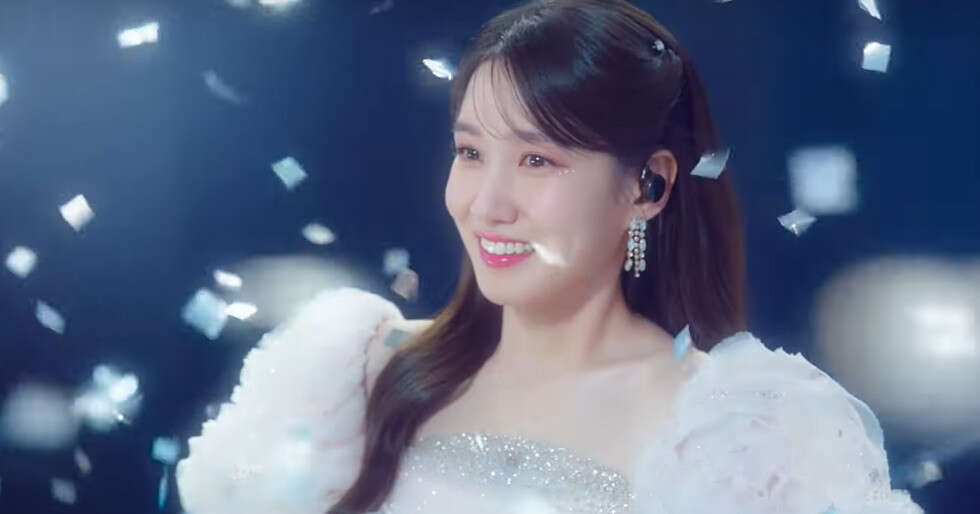 Castaway Diva trailer: Park Eun-bin struggles to become a singer after ...