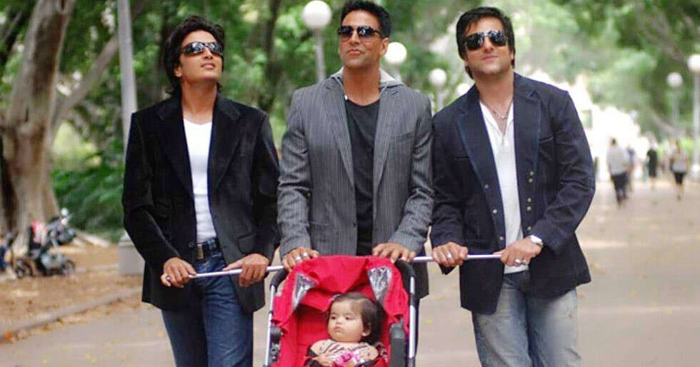 Akshay Kumar, Riteish Deshmukh and Fardeen Khan recreate Heyy Babyy dance steps | Filmfare.com