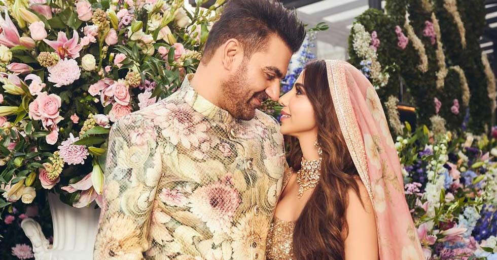 Arbaaz Khan and Sshura Khan share loved up pics in matching outfits ...