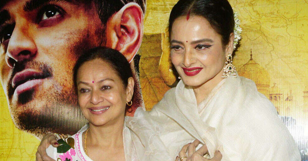 "Rekha was a massive star but she never made me feel it," says Zarina ...