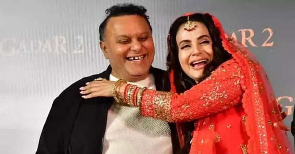 Ameesha Patel & Anil Sharma Reconcile? Director Confirms All Is Well As ...