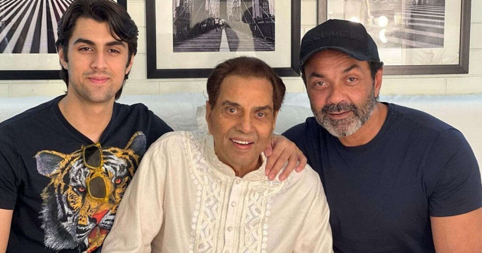 Birthday Special: Bobby Deol's adorable family moments | Filmfare.com