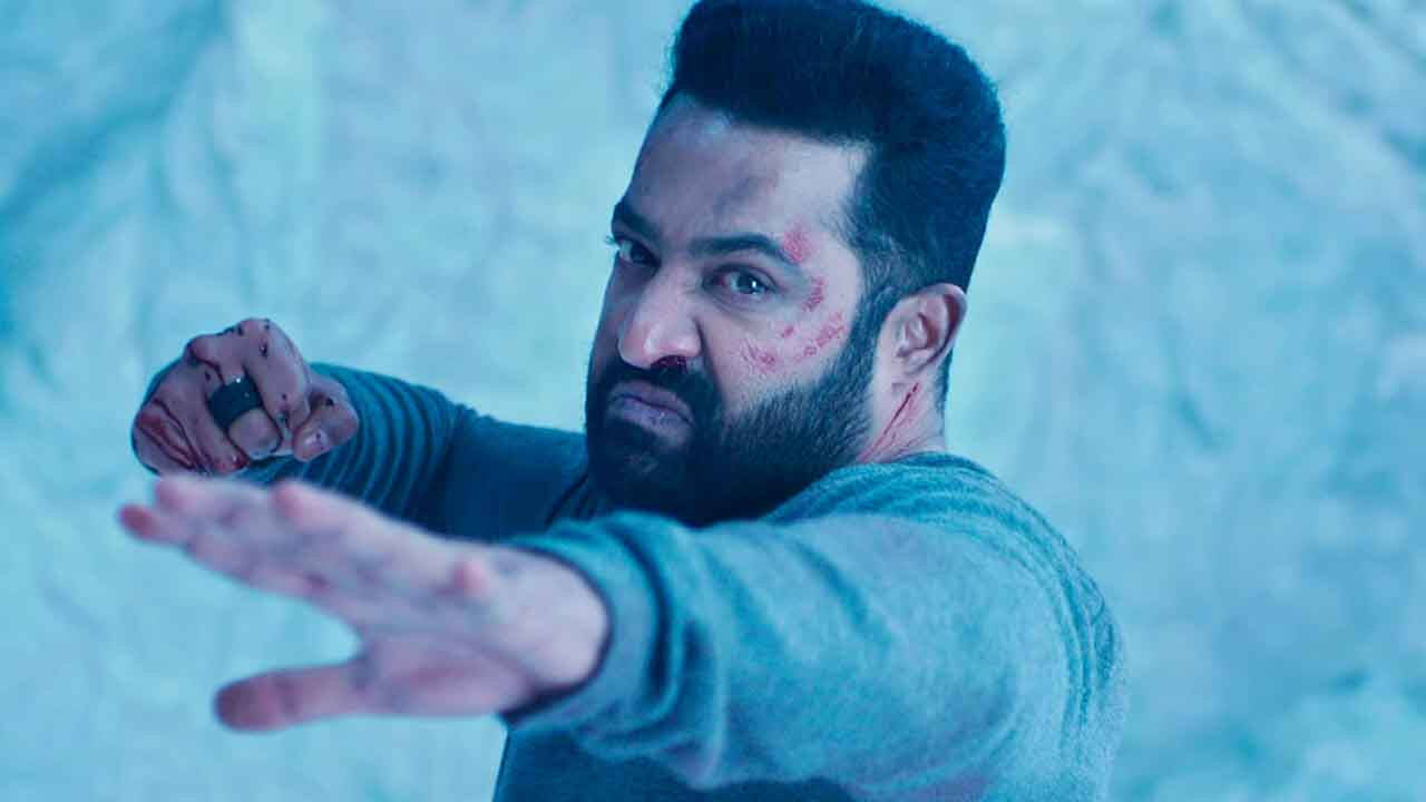 Jr NTR Reveals He Had A Blast Shooting With Hrithik Roshan For War 2 | Filmfare.com