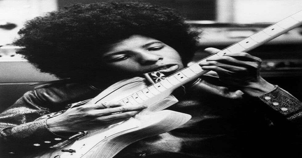 Legendary Musician Sly Stone Dies At 82 | Filmfare.com