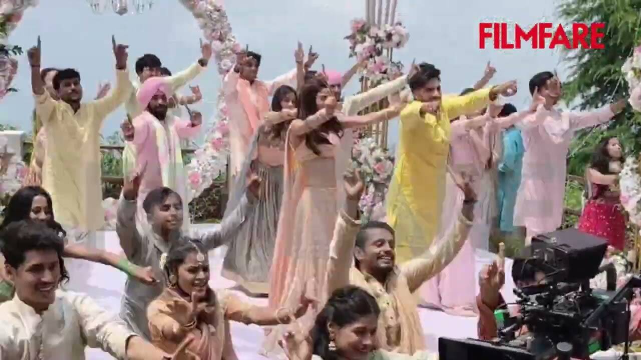 Avinash Tiwary And Medha Shankar Dance On The Sets Of Ginny Weds Sunny 2 | Filmfare.com