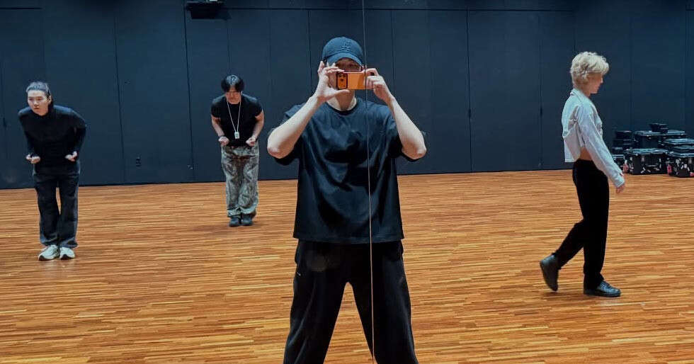 RM Drops Surprise Photo From BTS' Rehearsal | Filmfare.com