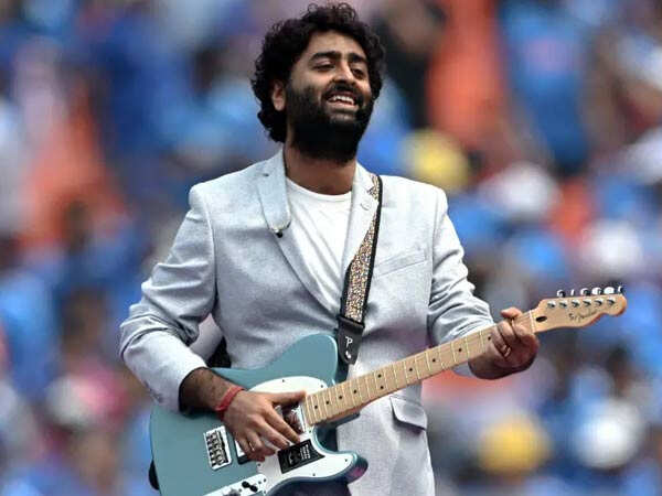 Arijit Singh's FIRST message for fans after announcing retirement from ...
