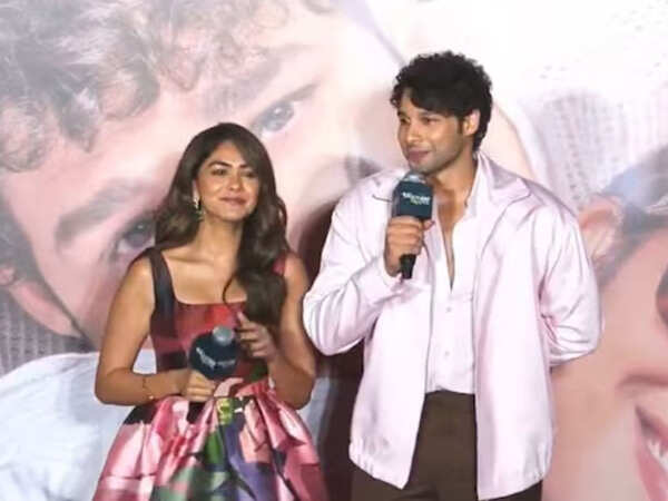 Mrunal dhanush Latest News : Mrunal dhanush Videos and Photos ...