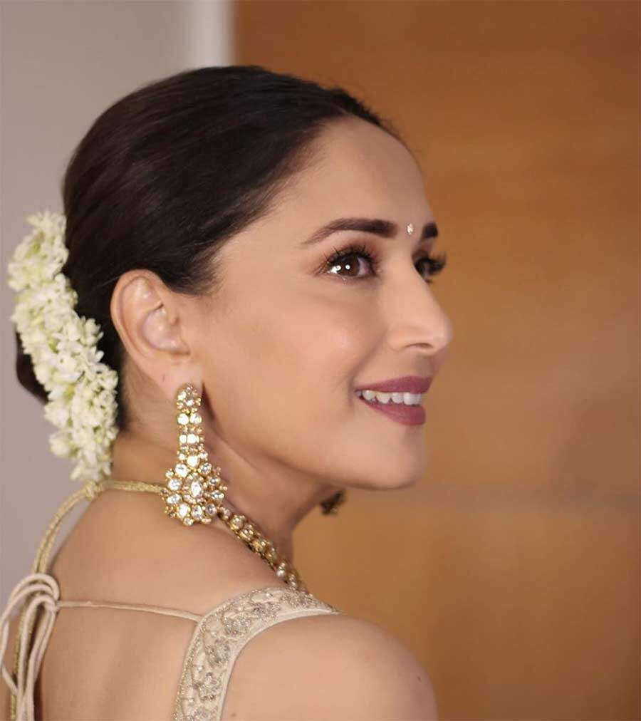 Style File: Bollywood actresses show how to rock trendy hairstyles ...