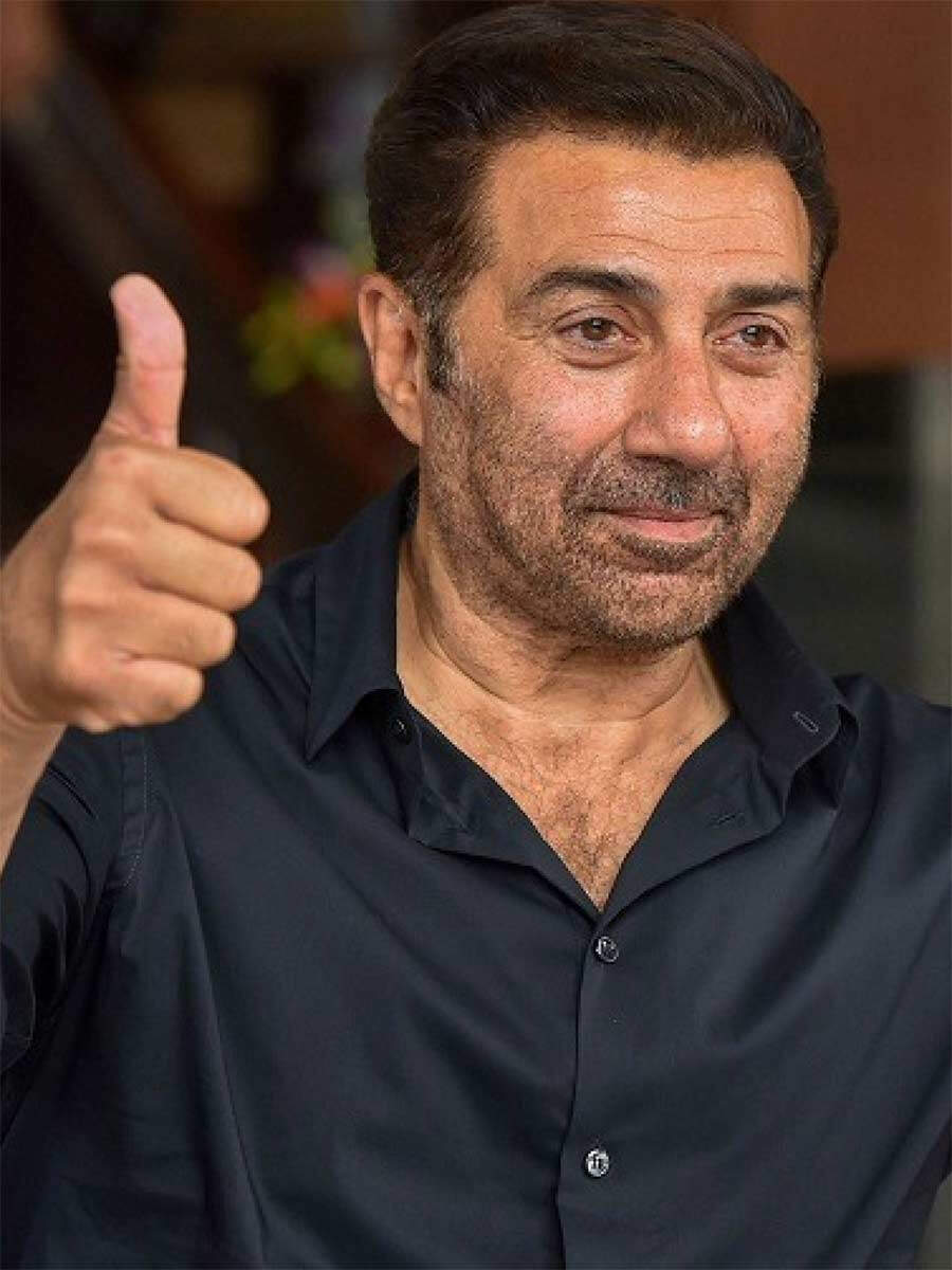 Sunny Deol Begins Filming For A.R. Murugadoss’ Action Thriller; Vijay ...