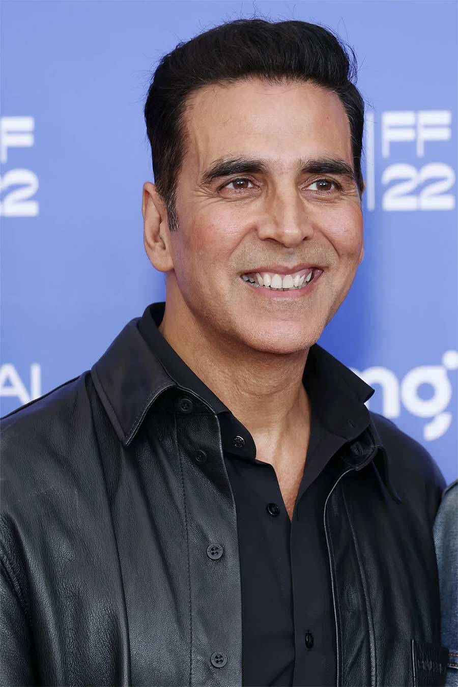 Akshay Kumar Undergoes Eye Surgery After Wrapping Work Schedule With ...