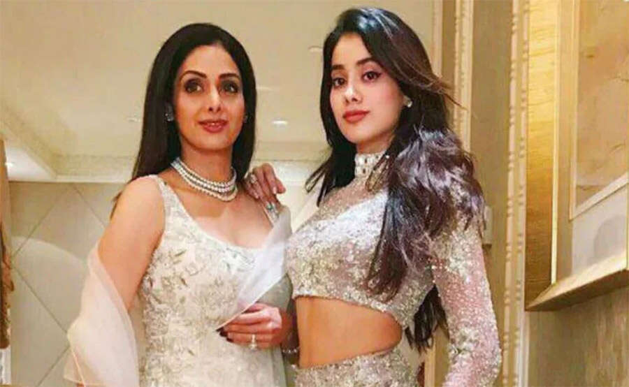 “My Endeavour Is Just to Honour Her Legacy” - Janhvi Kapoor on Mother ...