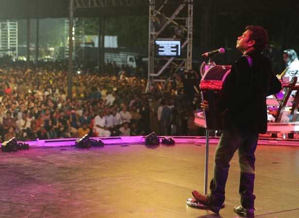 AR Rahman live in concert | Filmfare.com