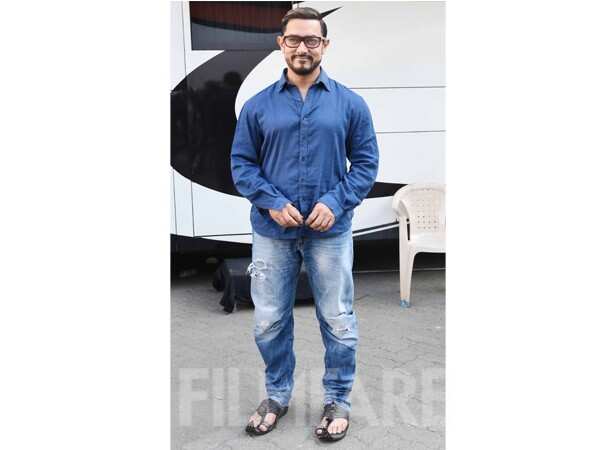 Aamir Khan juggles between Dangal and Thug | Filmfare.com