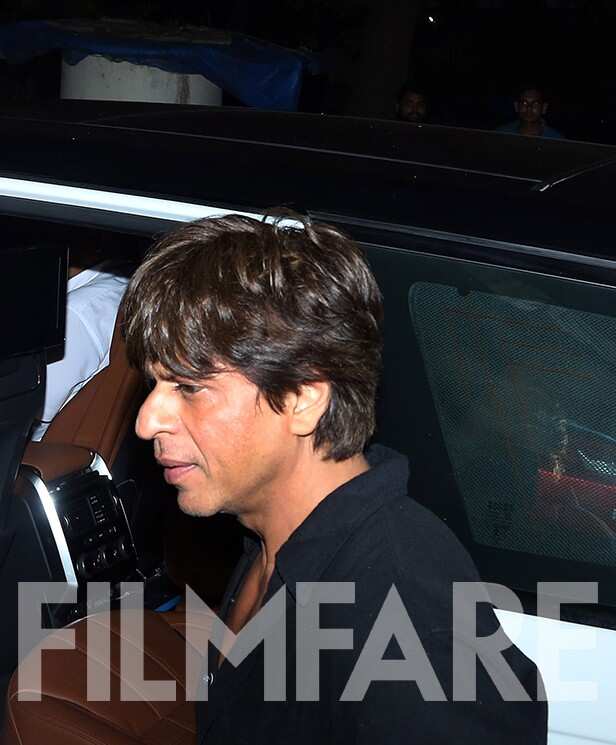Shah Rukh Khan makes messy look so sexy in these pictures | Filmfare.com