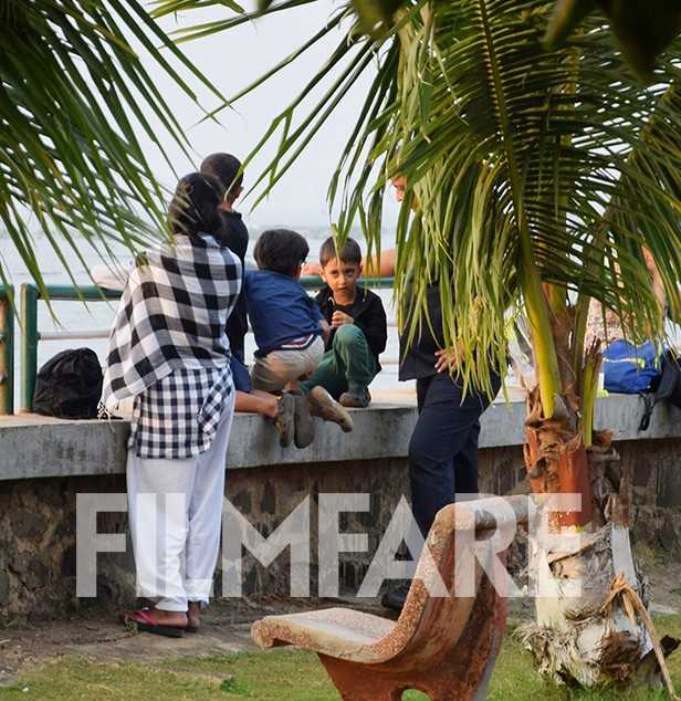 Aamir Khan’s tiny tot Azad Rao Khan seems to enjoy the sea view in ...