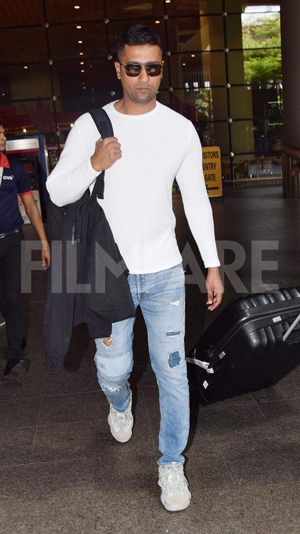 Photos Vicky Kaushal Flaunts His Clean Shaven Look On His Return To