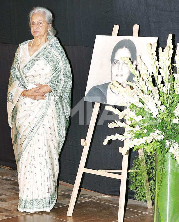 Bollywood turns up to pay their last respects to the late Shaukat Kaifi ...