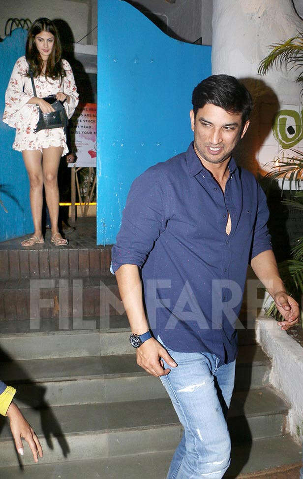 Sushant Singh Rajput enjoys a romantic dinner with Rhea Chakraborty ...