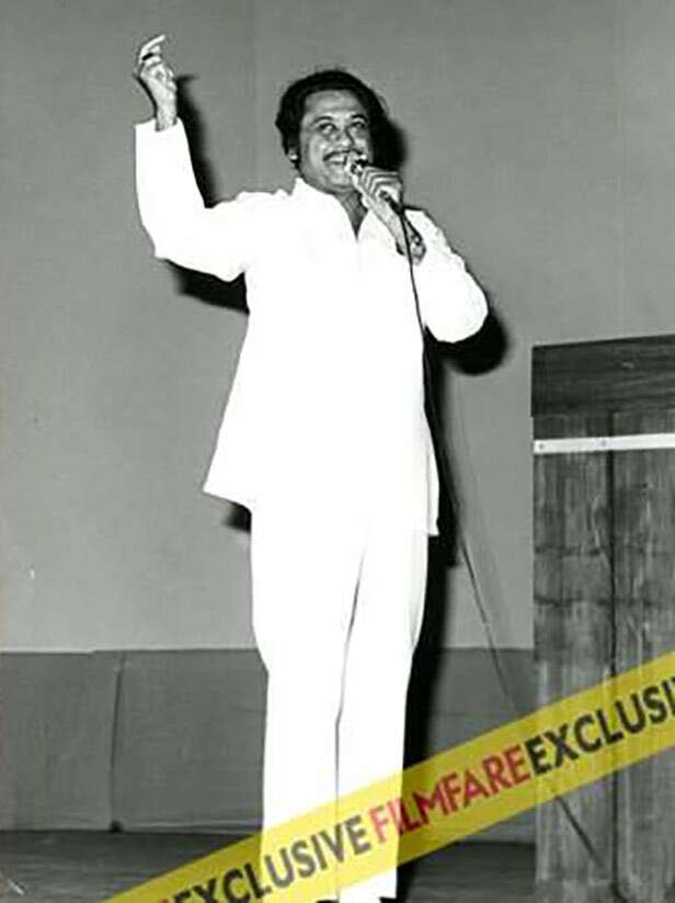 Check out these timeless pictures of Kishore Kumar | Filmfare.com