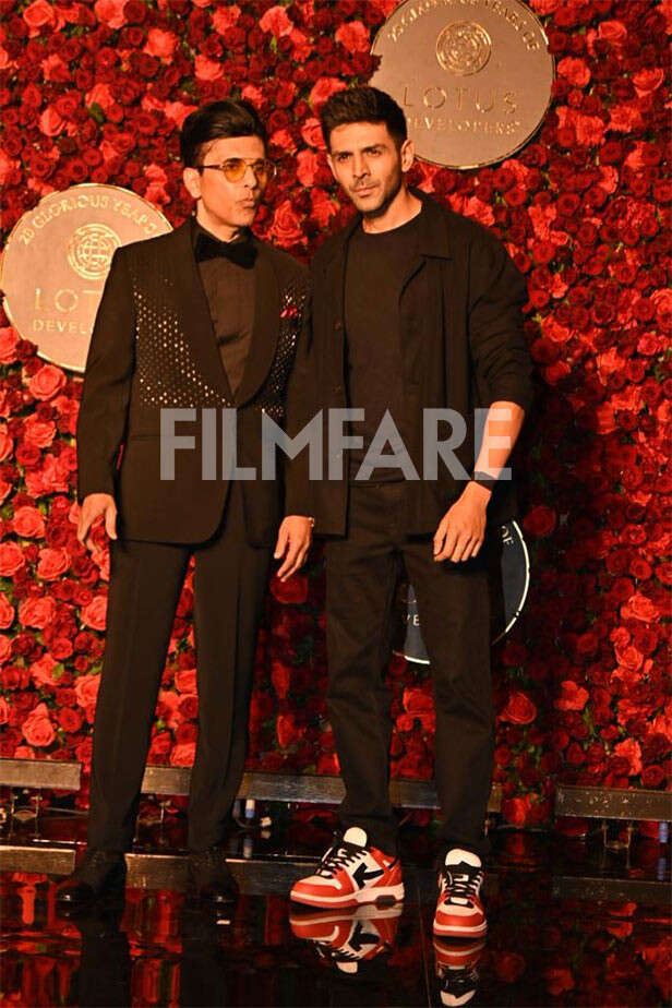 Kartik Aaryan, Tiger Shroff and Ameesha Patel turn up in style at Anand ...