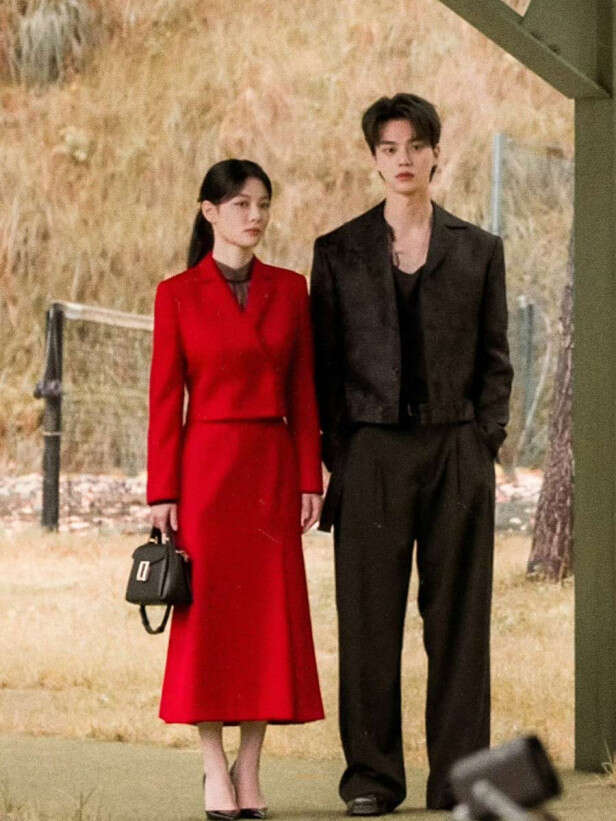 My Demon: Kim Yoo-jung's 13 most fashionable moments as Do Do-hee | Filmfare.com