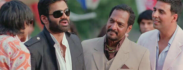 5 Times Bollywood actors acted as fans of other stars in films ...