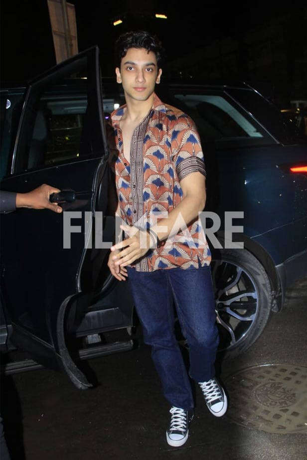 Suhana Khan, Agastya Nanda and other stars from The Archies attend ...