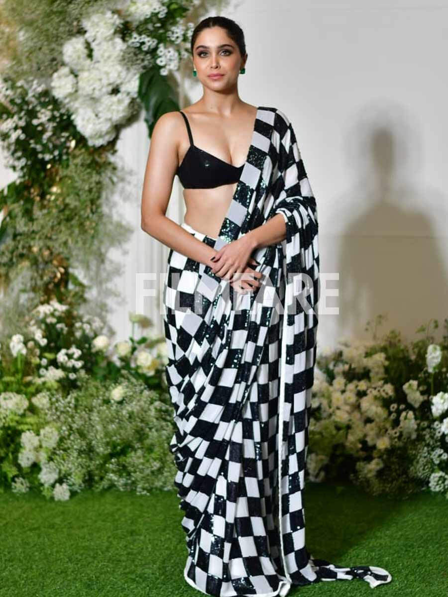 Kriti Sanon Aditya Roy Kapur And More Grace Manish Malhotras Star