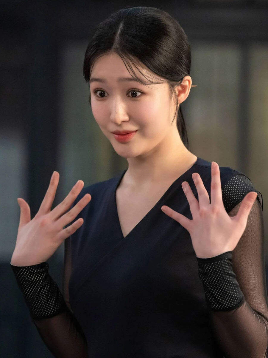 New My Demon stills offer a sneak peek into Kim Yoo-jung's contract ... New My Demon stills offer a sneak peek into Kim Yoo-jung's contract ...