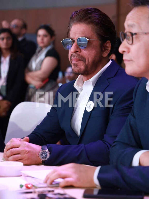 Shah Rukh Khan looks dapper in a blue suit at an event. See pics ...