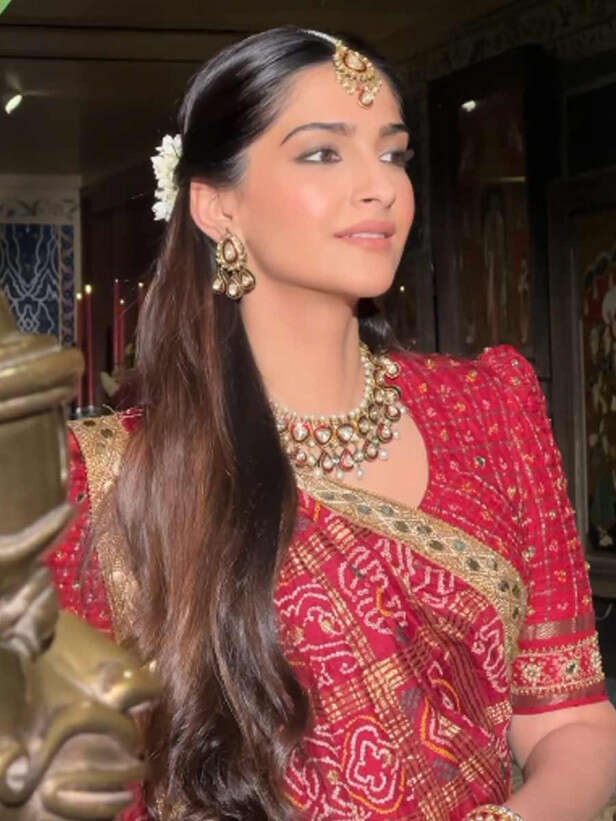 Sonam Kapoor reveals she wore her mother's 35-year-old gharchola. See ...