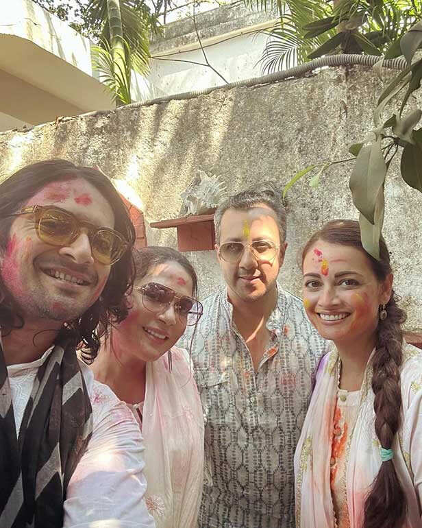 In Pics From Kiara Sid To Pulkit Kriti Heres How Bollywoods Power Couples Celebrated Holi