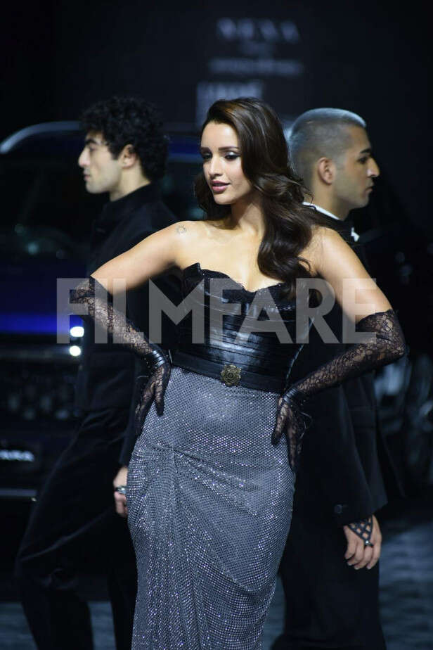 Triptii Dimri sizzles in a metallic gown at Lakme Fashion Week. See ...