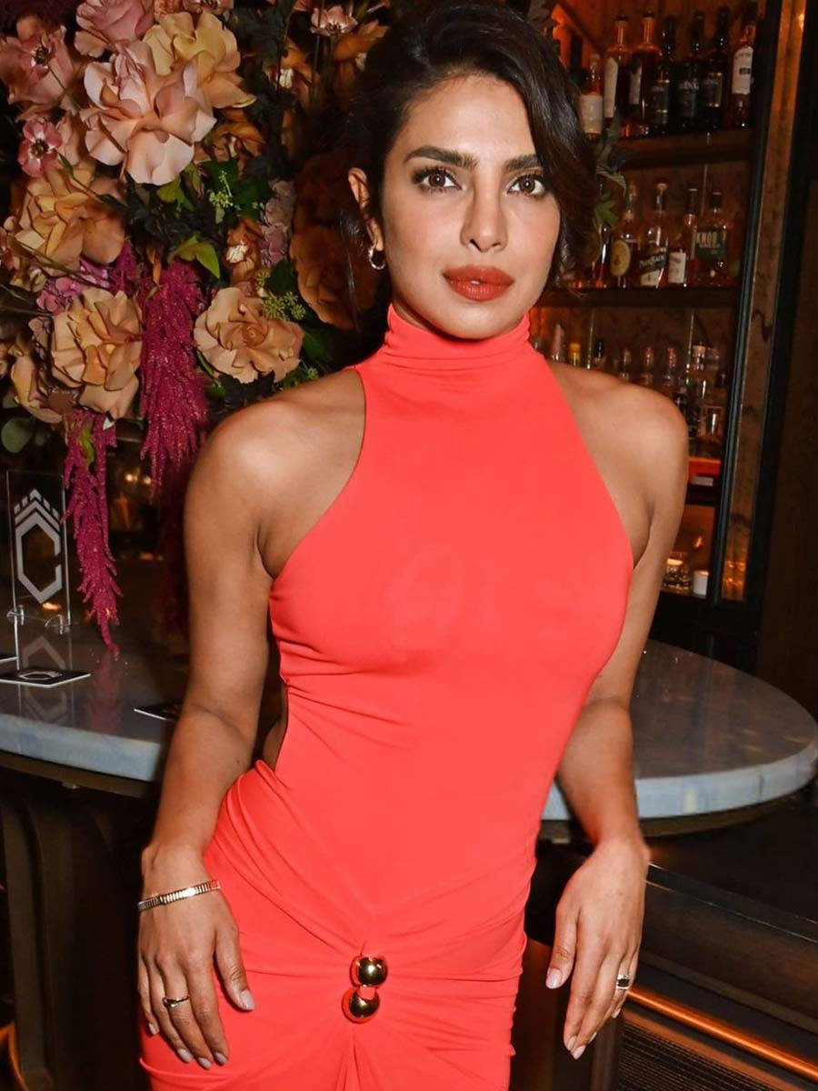 Photos: Priyanka Chopra Jonas & Samantha Ruth Prabhu at Citadel ... Photos: Priyanka Chopra Jonas & Samantha Ruth Prabhu at Citadel ...