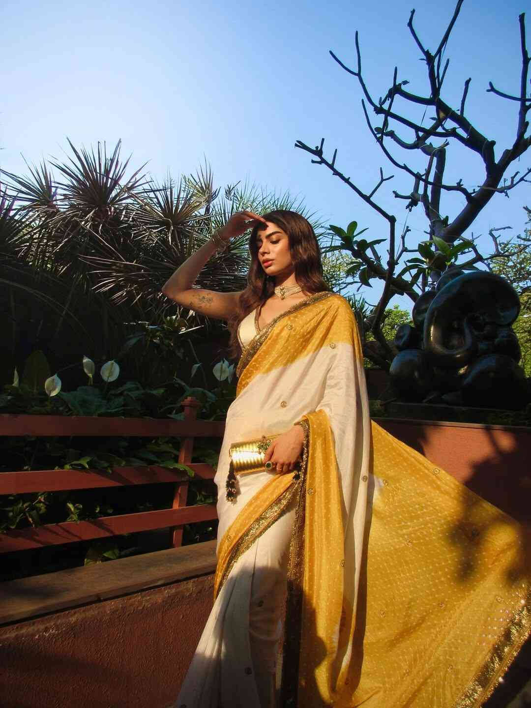 Khushi Kapoor’s yellow bandhani saree is a guide to ace modern ethnic ...