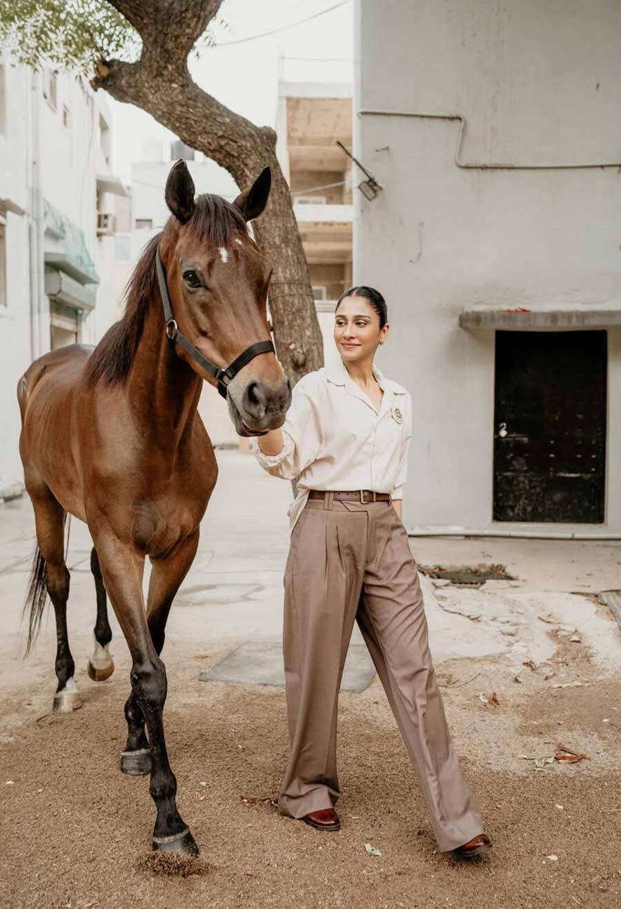 Regina Cassandra Adopts a Horse Named Milton Keynes | Filmfare.com