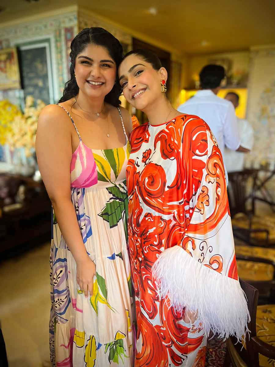 Photos: Inside Sonam Kapoor’s Birthday Bash With Arjun Kapoor, Masaba ...