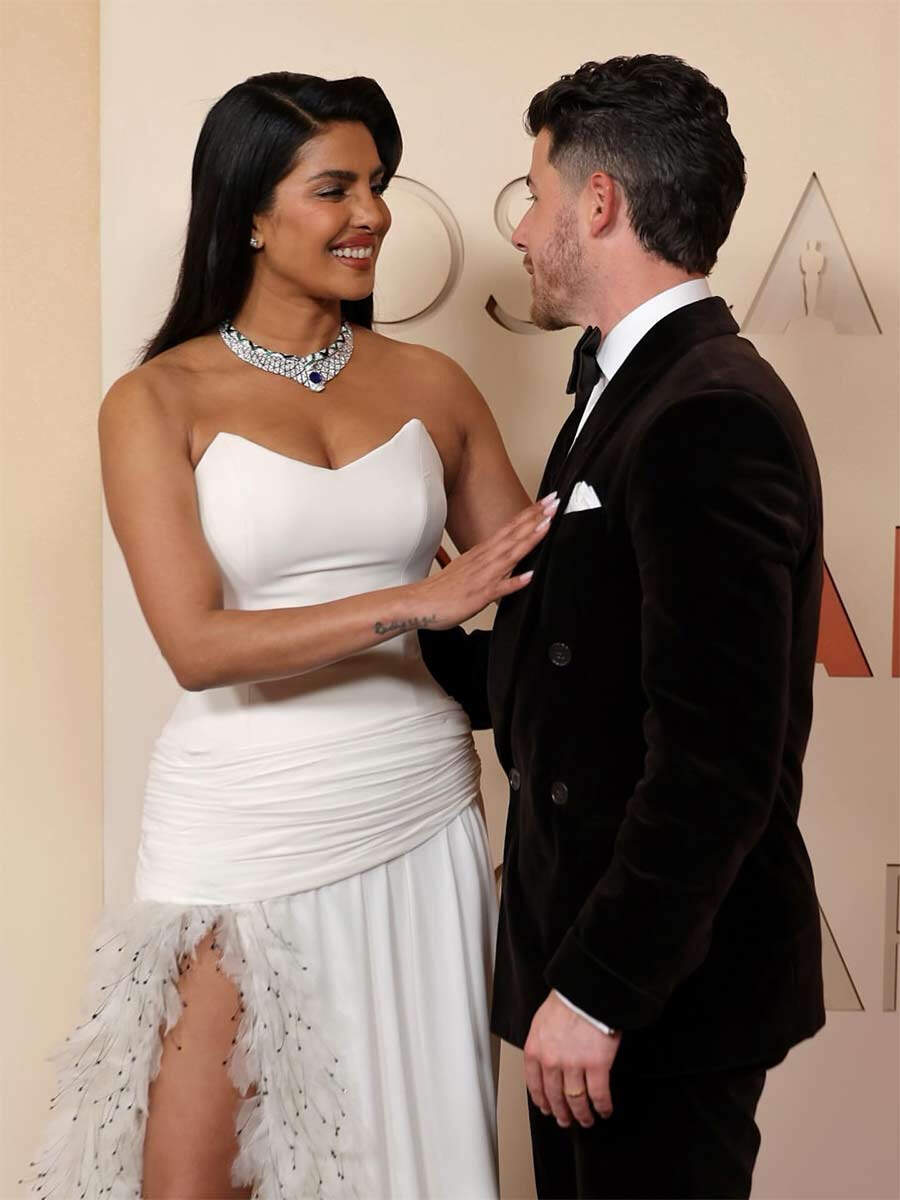 PHOTOS: Nick Jonas Flaunts a Kalava As Priyanka Chopra Jonas Looks ...