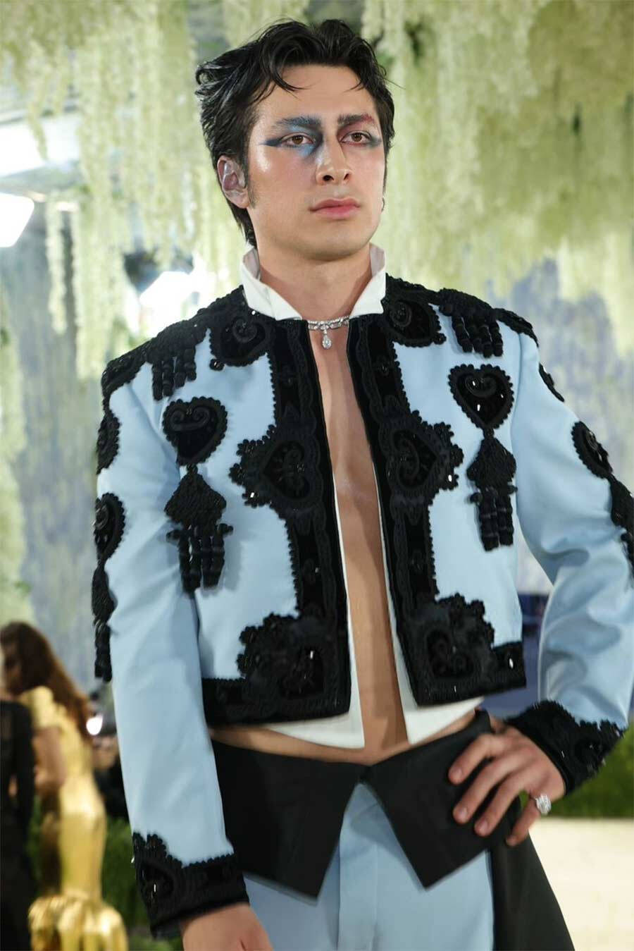 Photos: Hudson Williams and Connor Storrie Bring The Heat to Met Gala ...